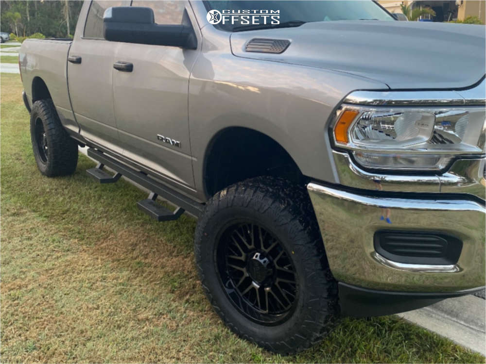 2022 Ram 2500 with 20x9 Moto Metal MO802 and 35/12.5R20 AMP Pro AT and ...