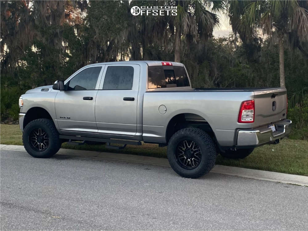 2022 Ram 2500 with 20x9 Moto Metal MO802 and 35/12.5R20 AMP Pro AT and ...
