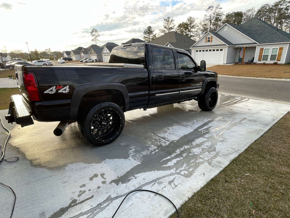 2005 Chevrolet Silverado 2500 HD with 22x12 -51 Vision Rocker and 305 ...