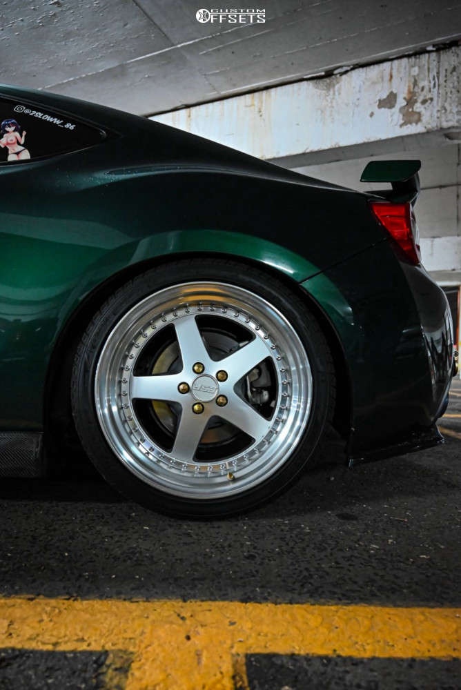 2020 Toyota 86 with 18x8.5 30 ESR Sr04 and 225/40R18 Kenda Vezda Uhp As ...