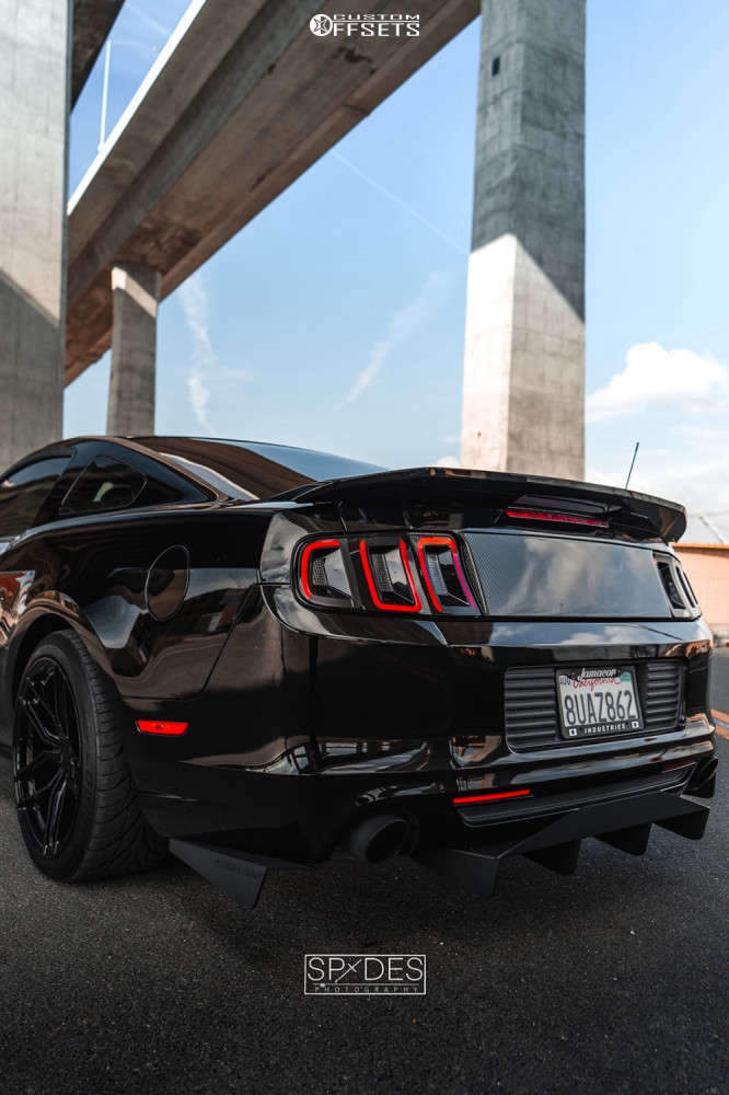 2014 Ford Mustang with 19x9.5 22 Stance Sf-03 and 275/30R19 Federal 595 ...