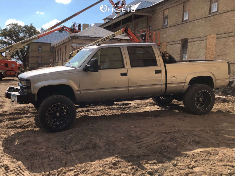 1999 Chevrolet K2500 with 20x12 -44 TIS 544BM and 35/12.5R20 Red Dirt ...