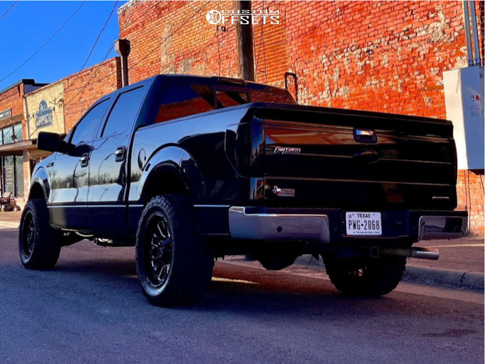 2013 Ford F-150 with 20x10 -18 Luxxx HD Lhd26 and 33/12.5R20 Versatyre ...