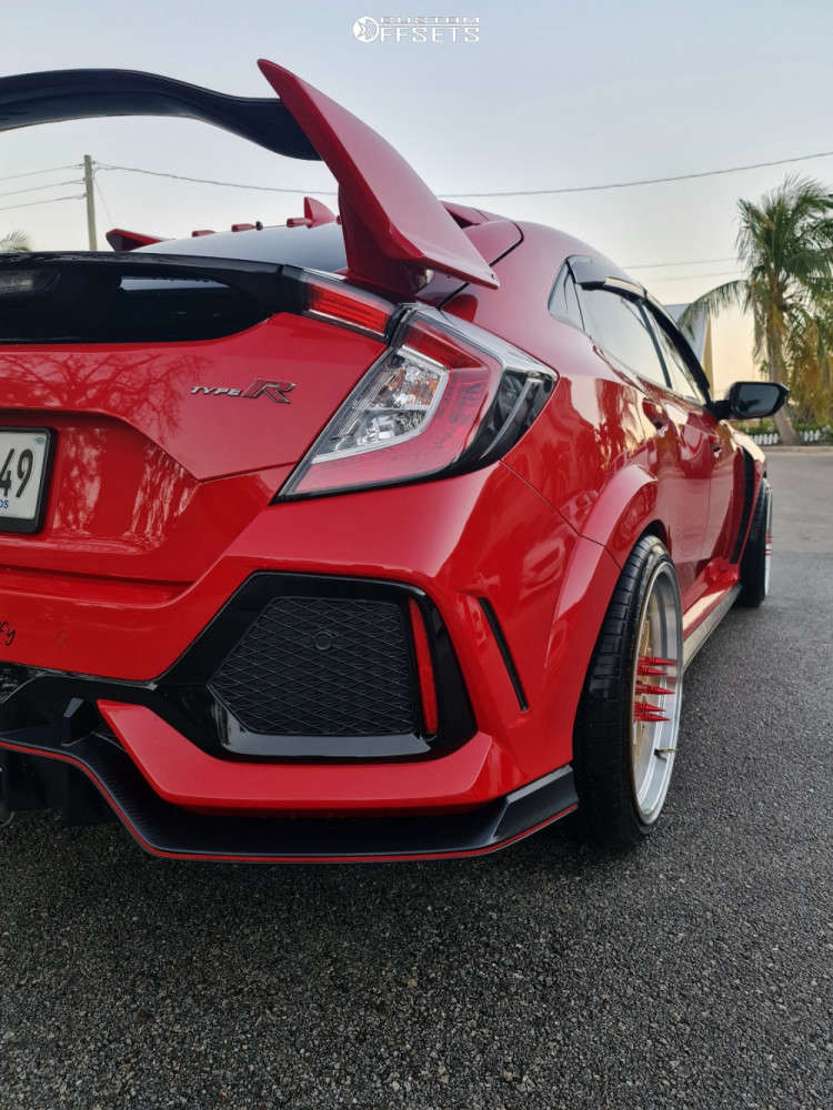 2019 Honda Civic with 19x9.5 35 JNC Jnc005 and 235/35R19 Lexani Lx-twenty and Stock | Custom Offsets