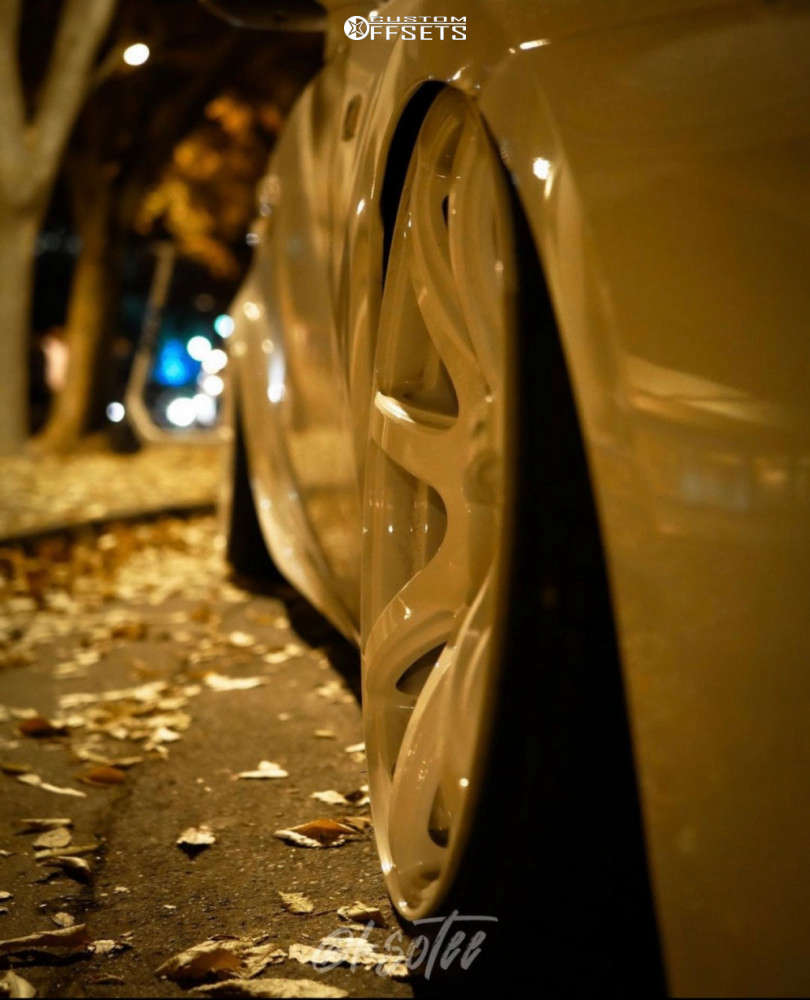 2016 Lexus IS200t with 18x9.5 22 Work Emotion T7r and 225/35R18 ...