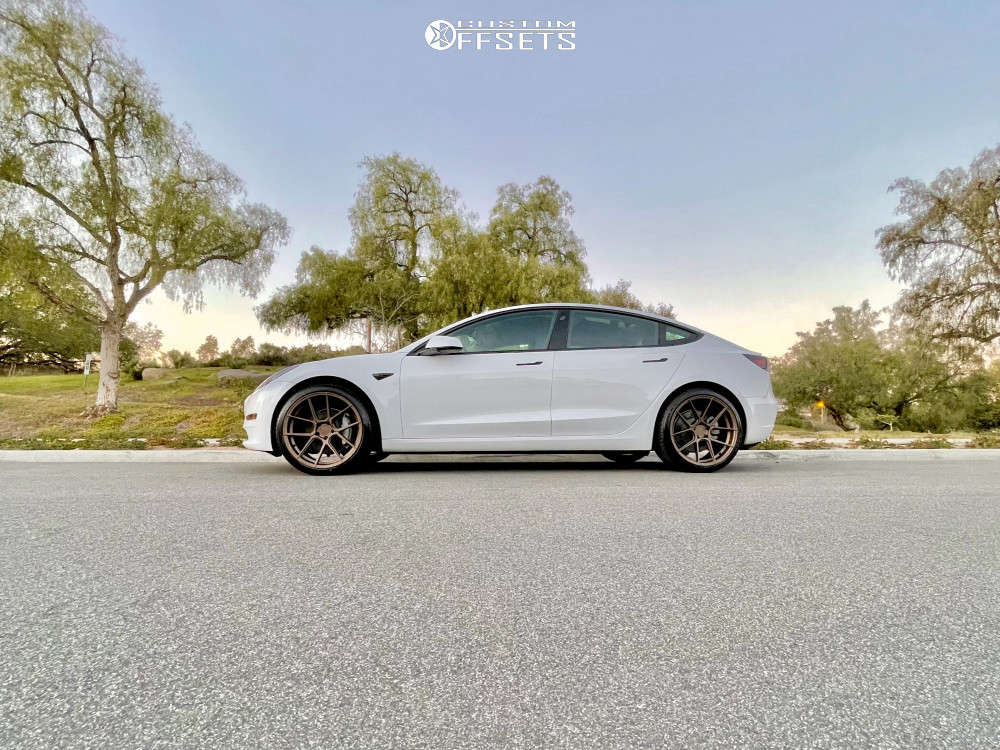 2021 Tesla 3 with 20x10 25 Ferrada F8-fr8 and 255/35R20 Falken Azenis ...