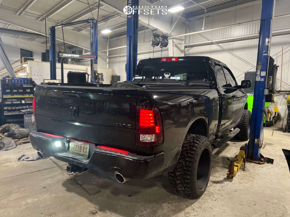 2015 Ram 1500 with 20x12 -51 Vision Sliver and 33/12.5R20 Haida Hd878 ...