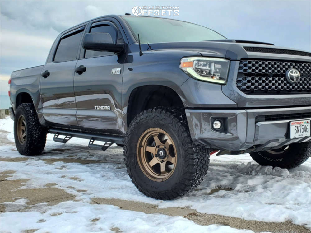 2018 Toyota Tundra with 18x9 1 Fuel Shok and 35/12.5R18 BFGoodrich All ...