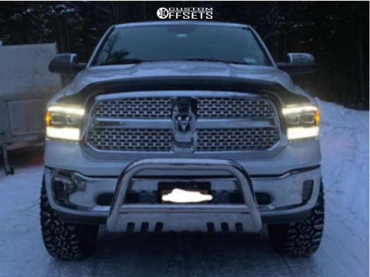 2016 Ram 1500 with 20x9 -12 Grid Gd10 and 37/12.5R20 Kanati Trail Hog ...