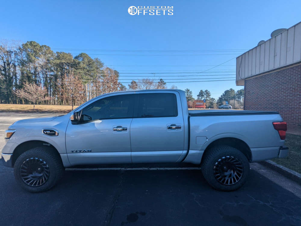 2017 Nissan Titan with 20x10 -18 Fuel Cyclone and 275/60R20 Pirelli ...