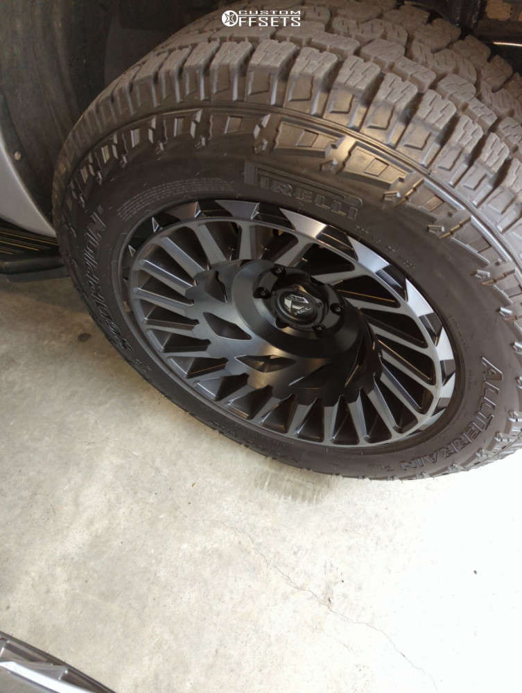 2017 Nissan Titan with 20x10 -18 Fuel Cyclone and 275/60R20 Pirelli ...