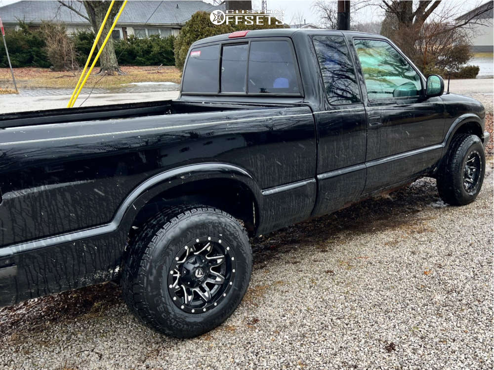 1997 Chevrolet S10 with 15x8 -18 Fuel Lethal and 255/75R15 Mickey ...