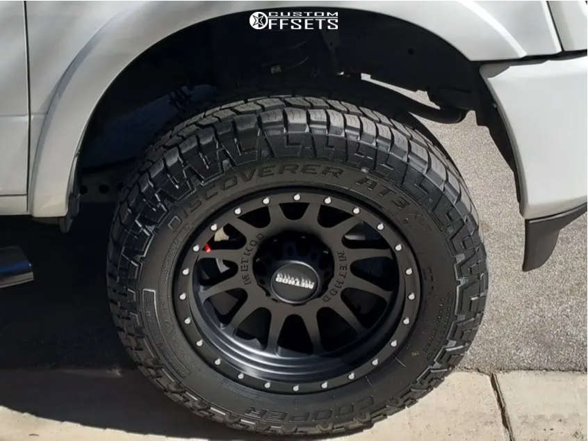 2020 Ram 2500 with 20x10 -24 Method Nv and 295/60R20 Cooper Discoverer ...