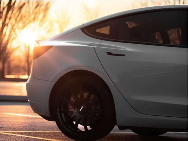 2018 Tesla 3 with 20x8.5 35 Rotiform Dtm and 235/35R20 Michelin Pilot ...