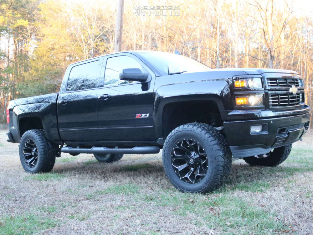 2015 Chevrolet Silverado 1500 with 20x10 -22 Fuel Assault and 35/12 ...