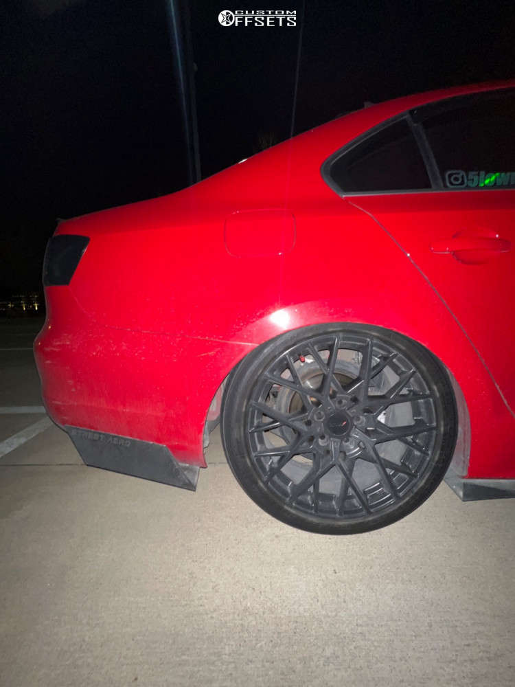 2014 Volkswagen Jetta with 18x8.5 40 TSW Sebring and 225/45R18 Pirelli ...