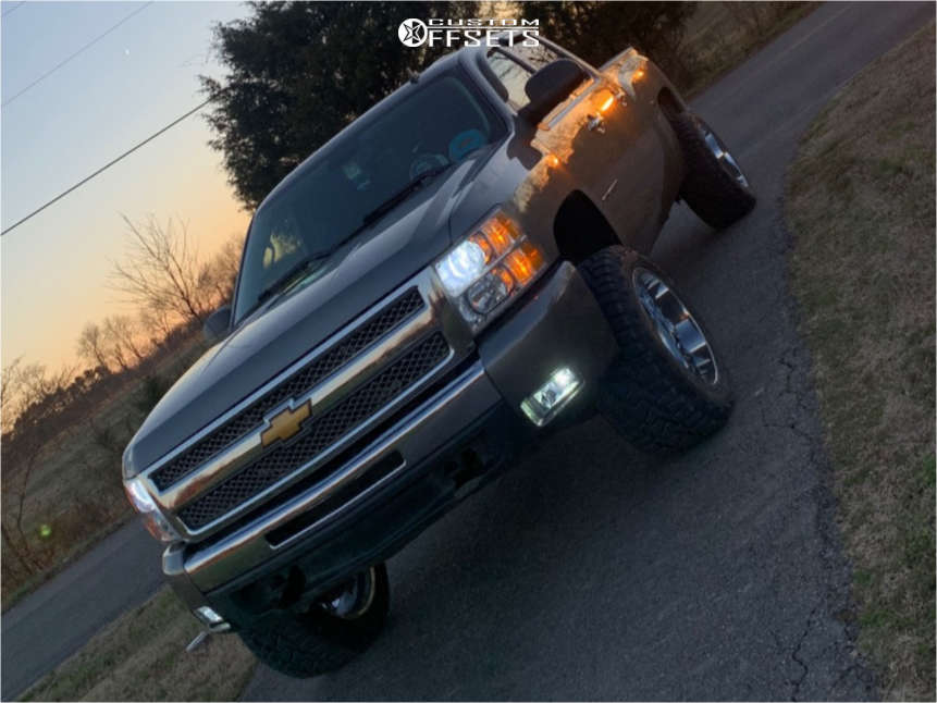 2012 Chevrolet Silverado 1500 with 20x12 -44 Gear Off-Road Pivot and 33 ...