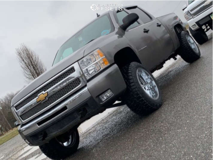 2012 Chevrolet Silverado 1500 with 20x12 -44 Gear Off-Road Pivot and 33 ...