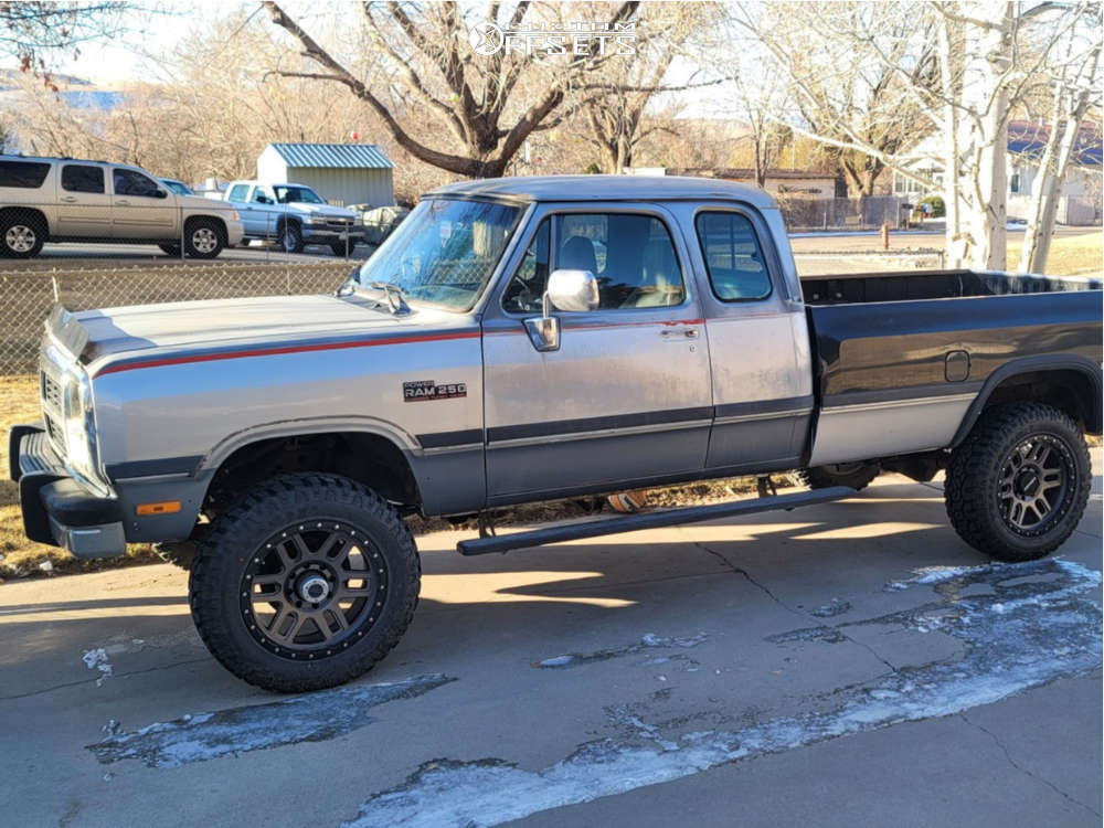1993 Dodge W250 with 20x9 -12 Mayhem Delta and 275/60R20 Kanati Trail ...