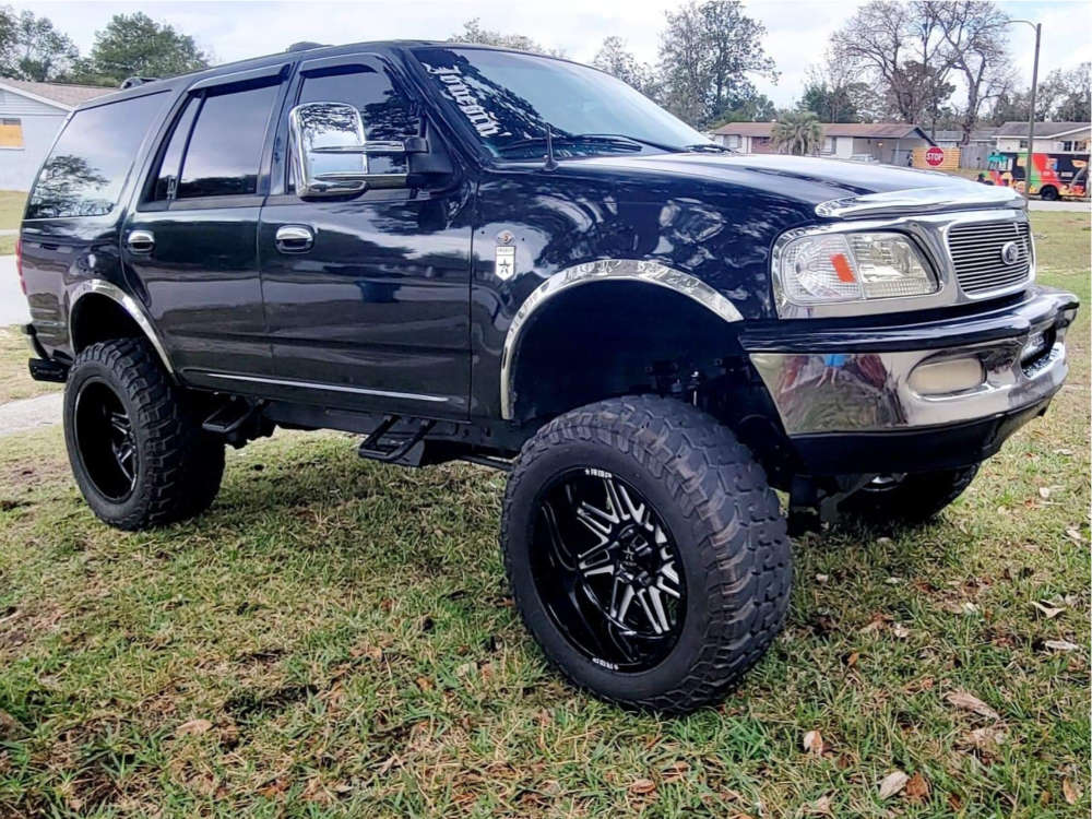 1998 Ford Expedition with 22x12 -44 RBP Falcon and 37/13.5R22 RBP ...