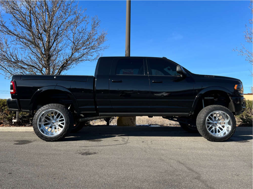 2022 Ram 2500 with 24x14 -76 Fuel Forged Ff45 and 37/13.5R24 Venom ...