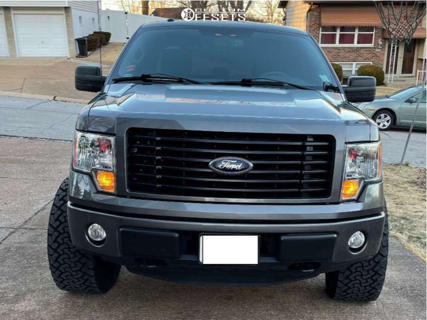 2014 Ford F-150 with 22x11.5 -44 Vision Empire and 33/12.5R22 Venom ...