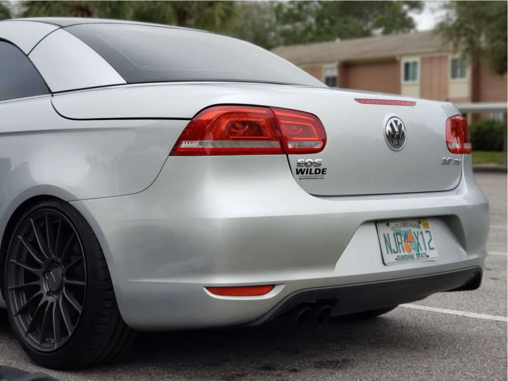 2012 Volkswagen Eos with 18x8.5 45 Enkei Rs and 225/40R18 Michelin ...