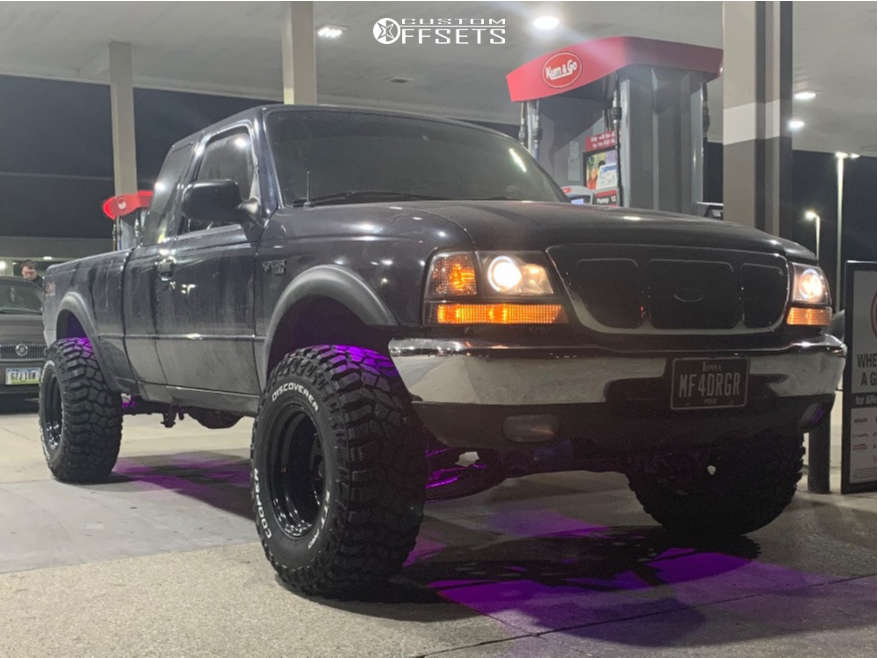2000 Ford Ranger with 15x10 -44 Black Rock D Widow and 32/11.5R15 ...