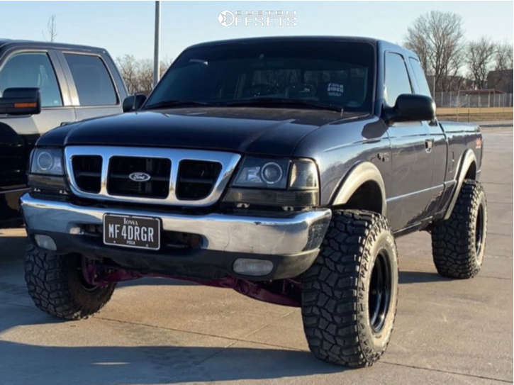 2000 Ford Ranger with 15x10 -44 Black Rock D Widow and 32/11.5R15 ...