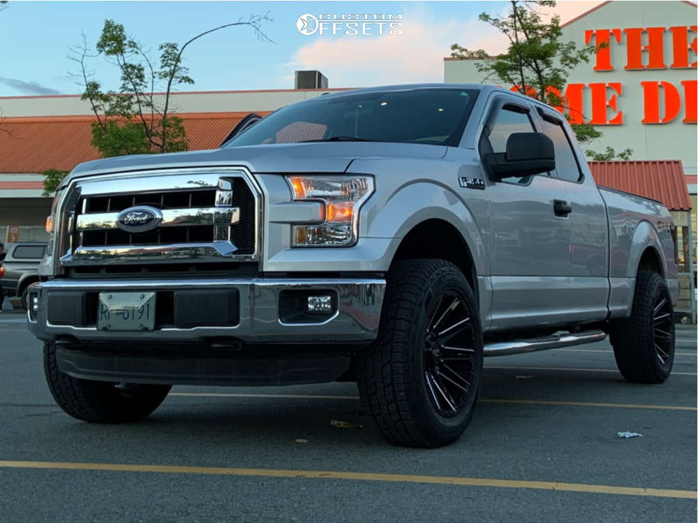 2015 Ford F-150 with 20x10 -18 Moto Metal Mo998 and 275/60R20 Laufenn X ...
