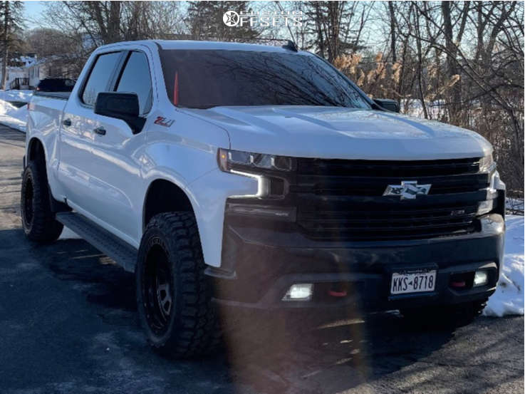 2021 Chevrolet Silverado 1500 with 20x10 -18 American Outlaw Maverick ...