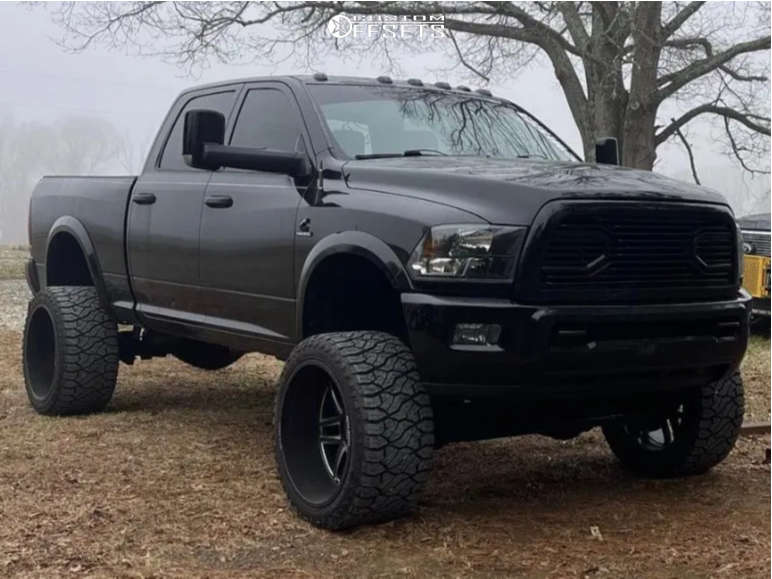 2014 Ram 2500 with 24x14 -76 Moto Metal Mo992 and 35/12.5R24 Venom ...