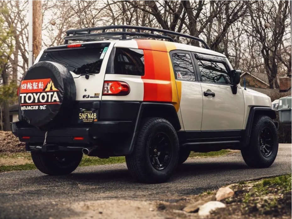 2008 Toyota FJ Cruiser with 17x9 -12 Fuel Torque and 285/70R17 Yokohama ...