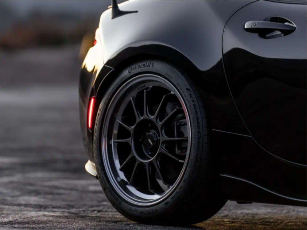 2019 Mazda MX-5 Miata with 17x8 45 Konig Hypergram and 215/45R17 ...