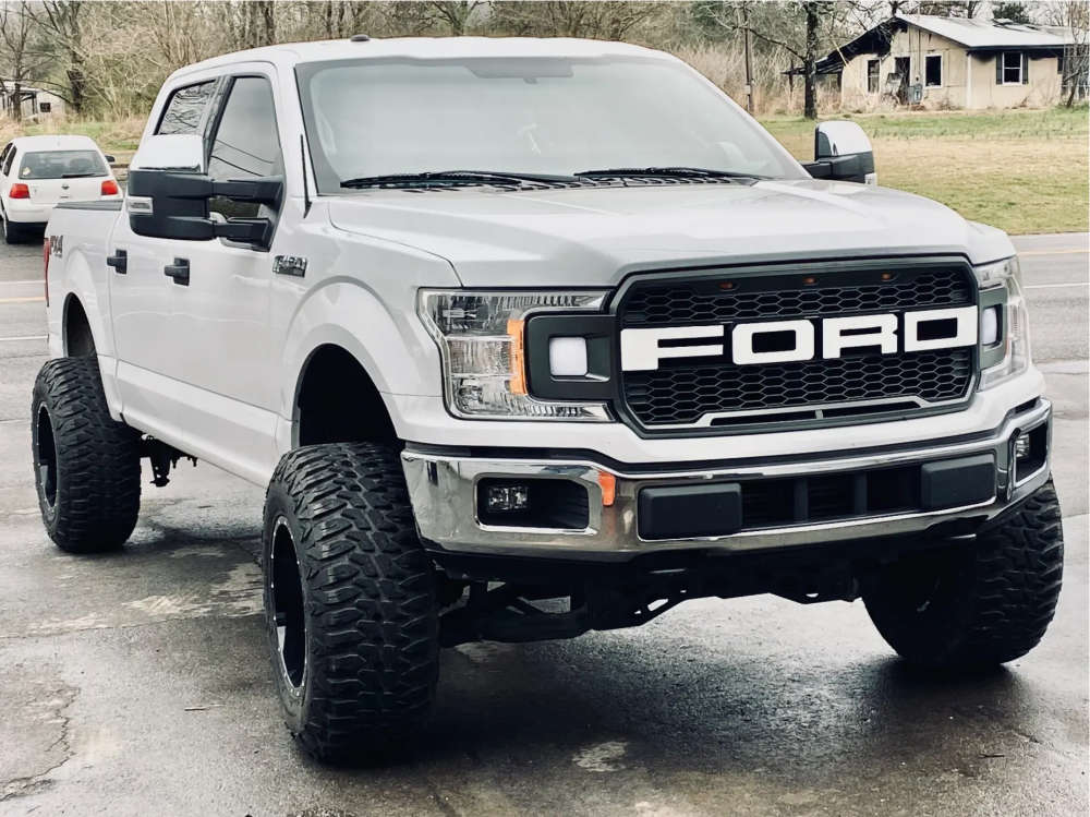 2018 Ford F-150 with 18x12 -44 Moto Metal Mo962 and 35/12.5R18 Haida ...