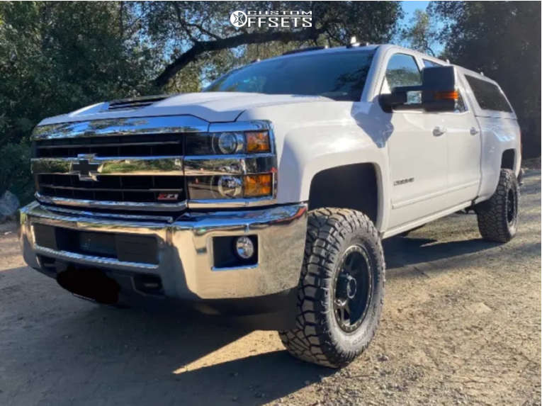 2019 Chevrolet Silverado 2500 HD with 17x8.5 0 Method Grid and 305 ...