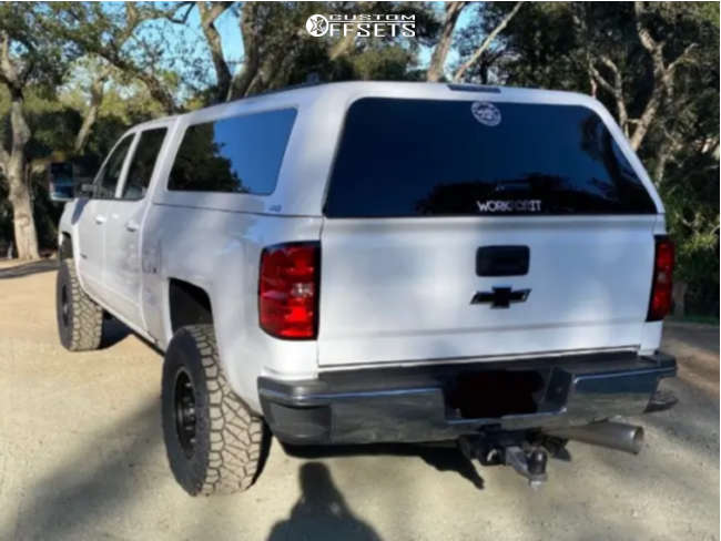 2019 Chevrolet Silverado 2500 HD with 17x8.5 0 Method Grid and 305 ...