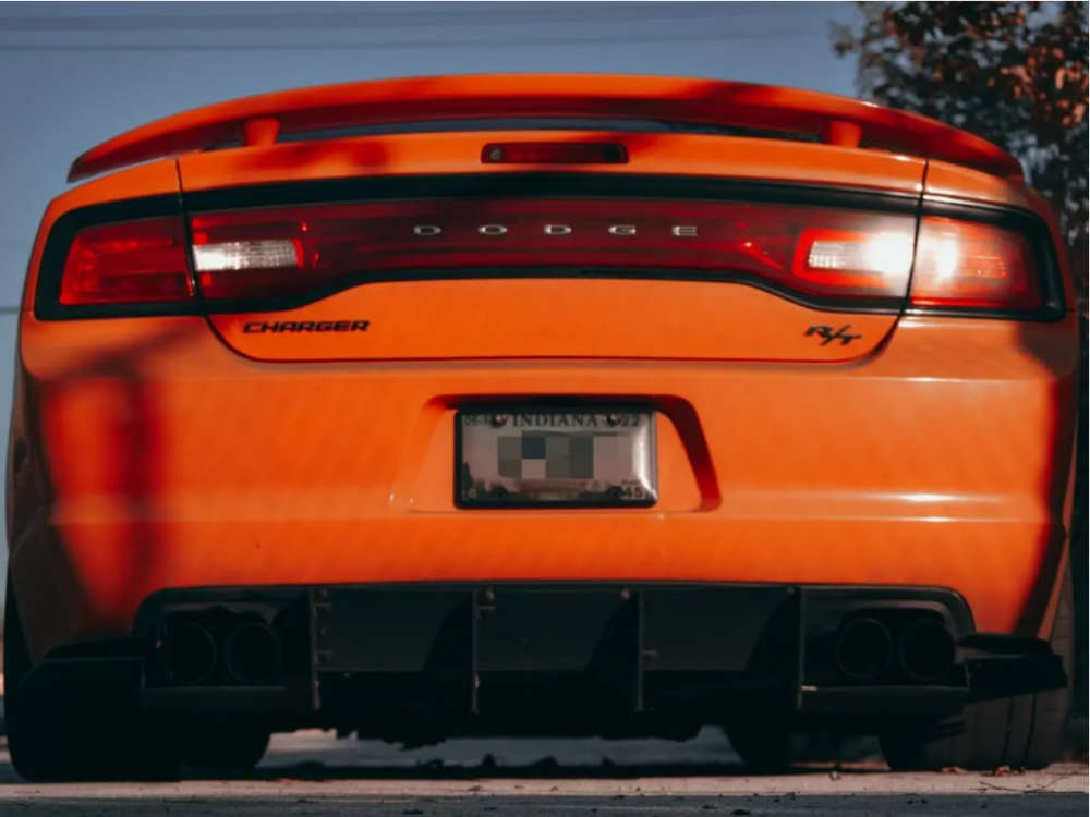 2014 Dodge Charger with 20x9 25 Ferrada FR4 and 255/35R20 Michelin ...