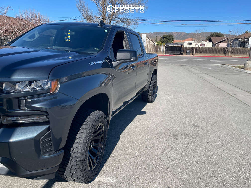 2019 Chevrolet Silverado 1500 with 20x10 -18 Fuel Blitz and 33/12.5R20 ...