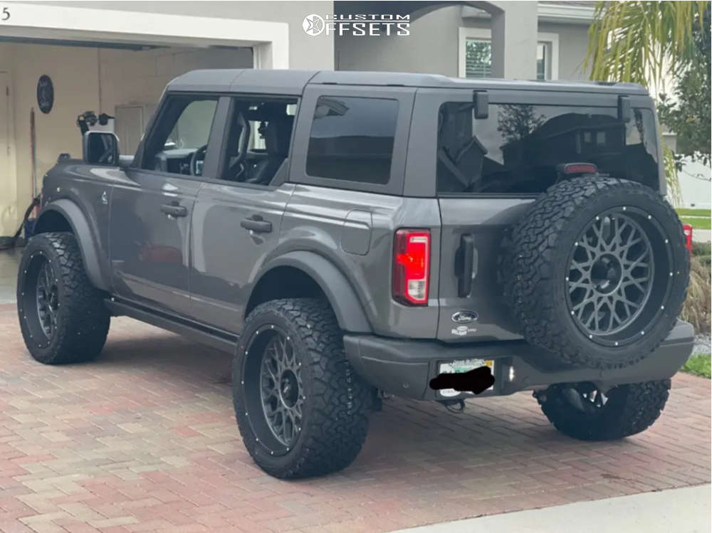 2022 Ford Bronco with 22x10 -19 Vision Rocker 412 and 33/12.5R22 Venom ...