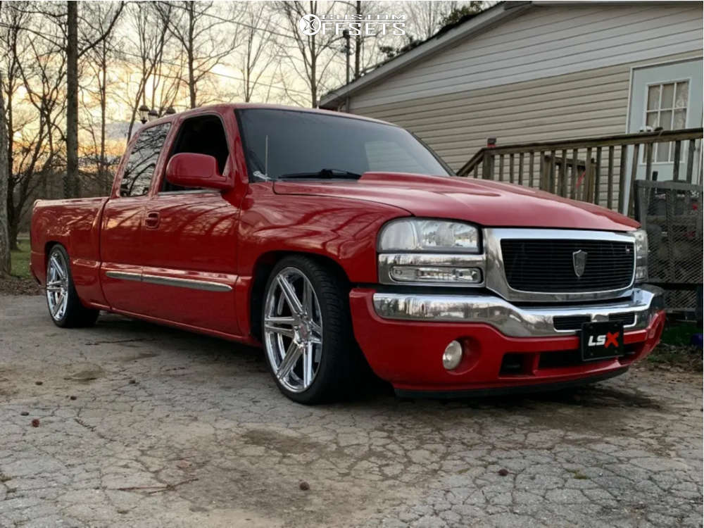 2006 GMC Sierra 1500 with 22x9.5 30 DUB Skillz and 265/35R22 Versatyre ...
