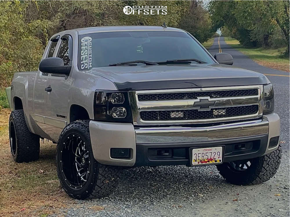 2007 Chevrolet Silverado 1500 with 20x12 -51 Hardrock Destroyer and 33/12.5R20 Venom Power Terra ...