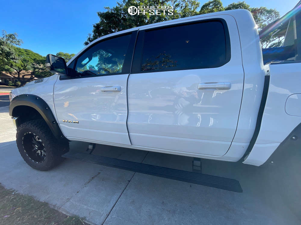 2021 Ram 1500 with 20x10 -25 TIS 544MB and 35/12.5R20 BFGoodrich All ...