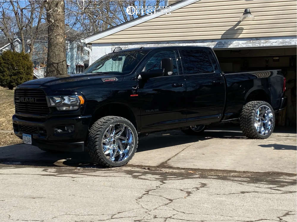 2020 Ram 2500 with 24x12 -51 Vision Spyder and 33/13.5R24 AMP Mud ...