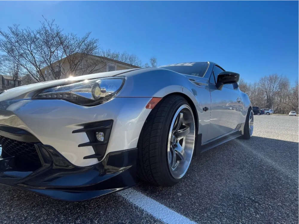 2018 Toyota 86 with 18x10 25 XXR 555 and 225/40R18 Vercelli Strada Ii and Coilovers | Custom Offsets