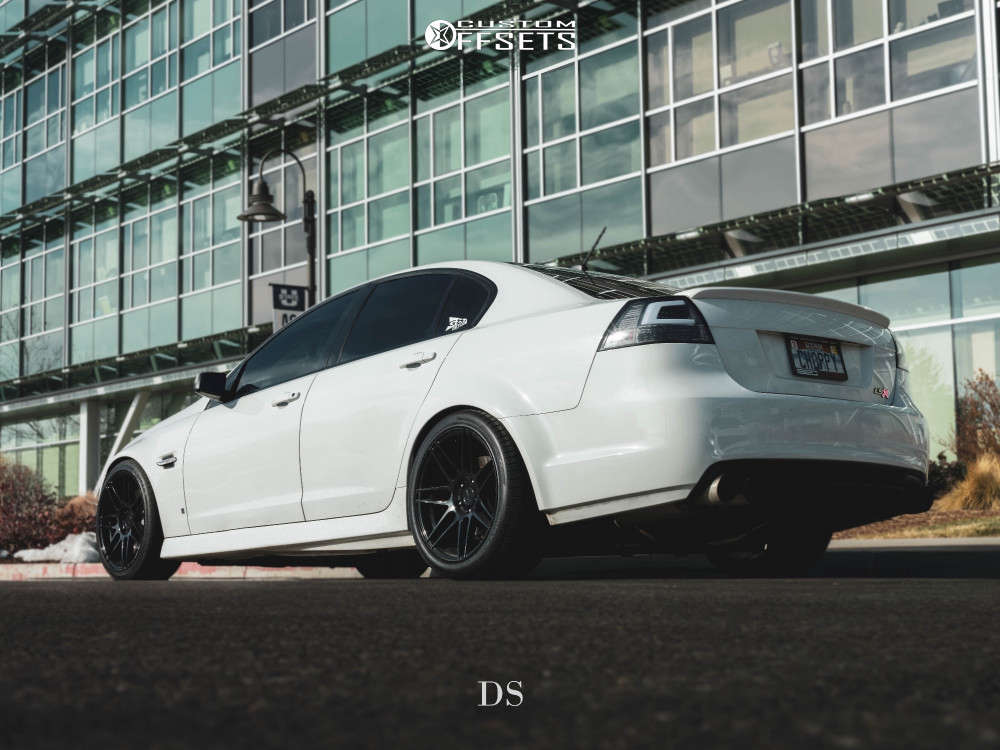 2009 Pontiac G8 with 19x9 32 Verde Reflex and 255/35R19 Cooper Zeon Rs3 ...