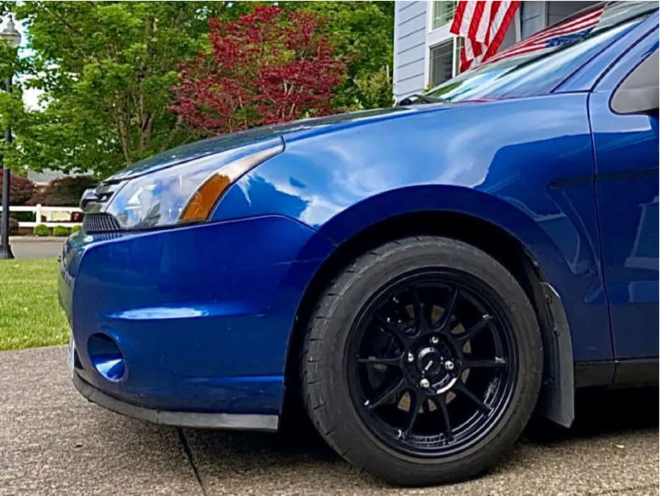 2009 Ford Focus with 16x8 40 Konig Dekagram and 205/50R16 Firestone ...