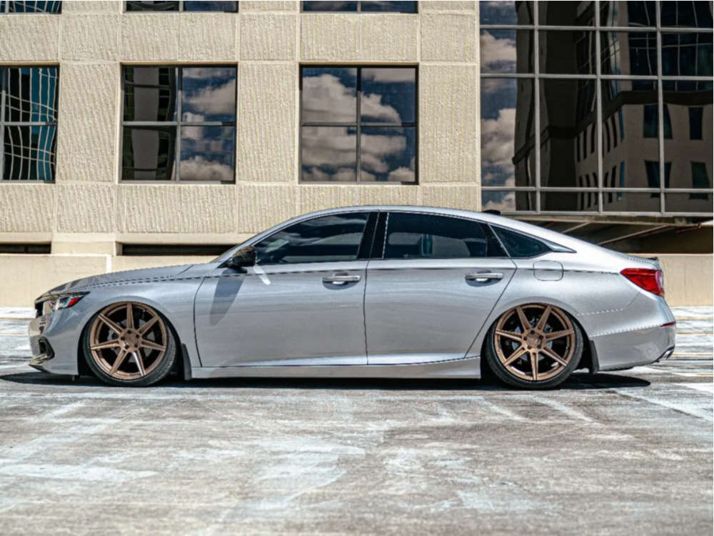 2021 Honda Accord with 20x10.5 40 Ferrada F8-fr7 and 255/35R20 Vercelli ...