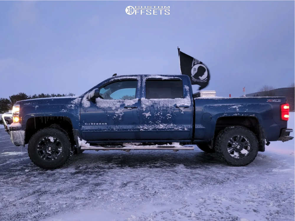 2015 Chevrolet Silverado 1500 with 18x9 18 XD Monster and 295/65R18 Pro ...