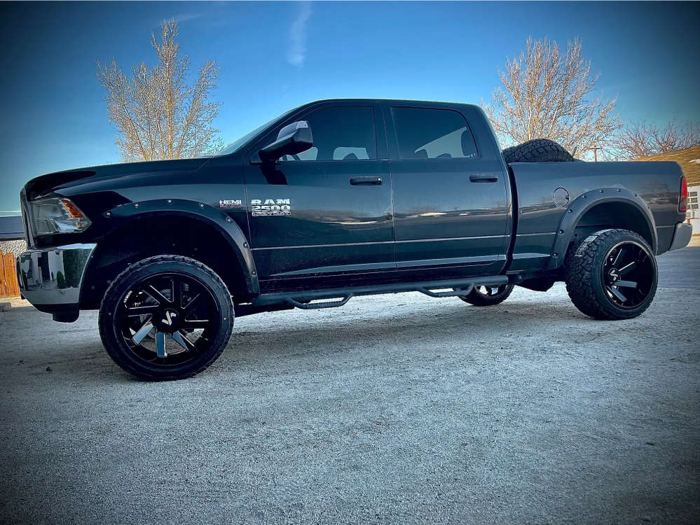 2018 Ram 2500 with 22x14 -81 ARKON OFF-ROAD Lincoln and 33/12.5R22 Venom Power Terra Hunter X/t ...